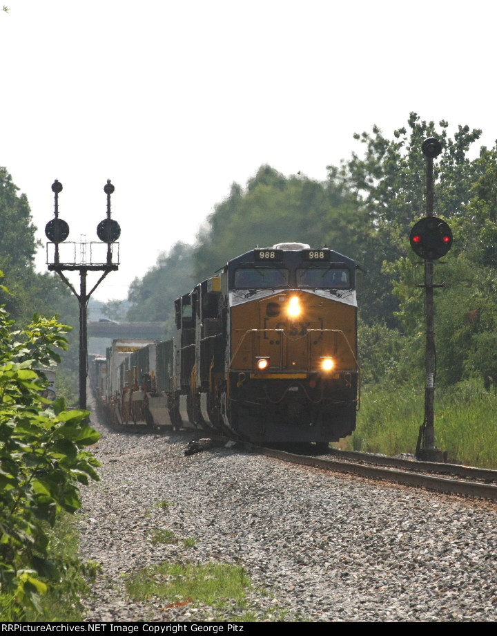 CSX 988 and train Q034